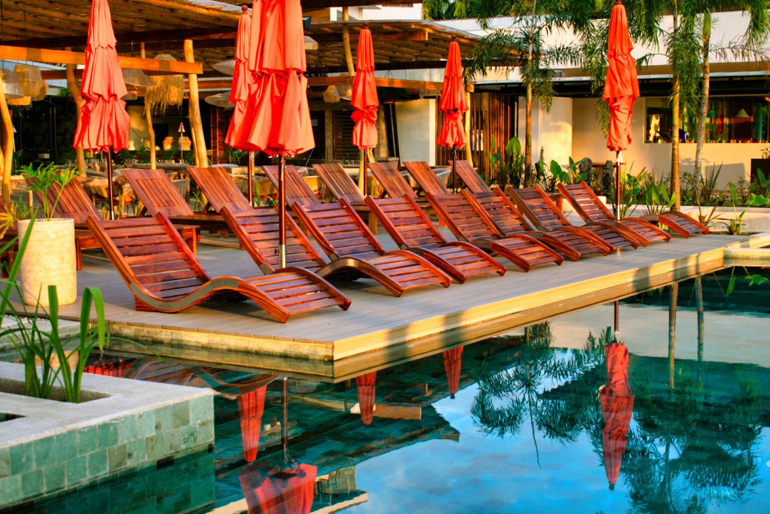 Home - Nikoa Beach Club